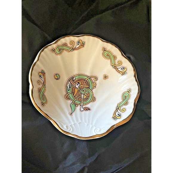Royal Tara | Accents | Book Of Kells Design Shell Shaped Small Dish By ...
